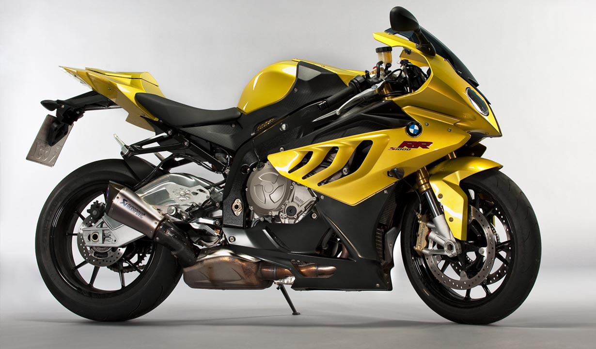 BMW S1000RR 2025 Review: Ultimate Litre-Class Superbike?